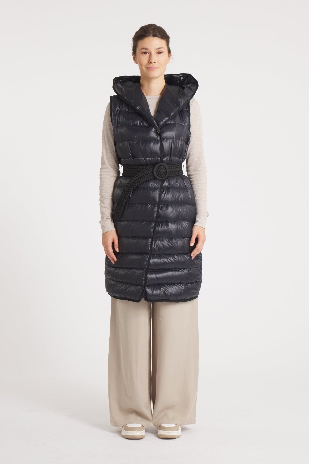 The Camden | Long Hooded Down Vest | Midnight Black – Cotes of London